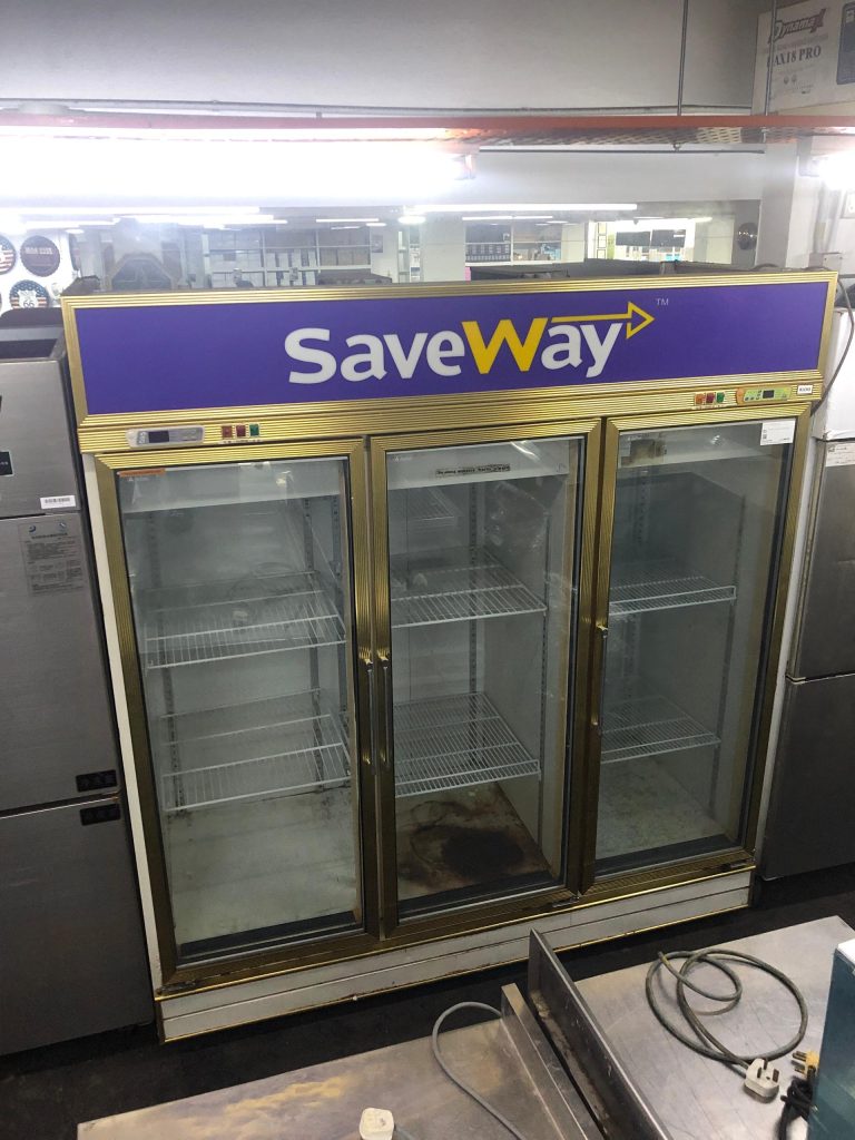3 Door Display Chiller - Chai & Chai Trading Sdn Bhd